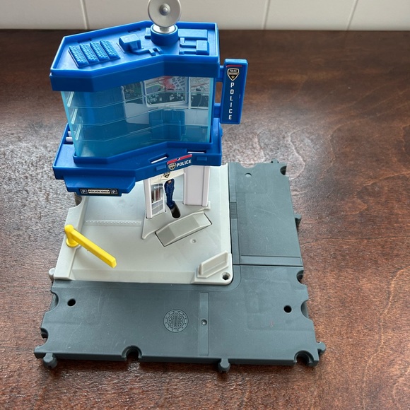 Toys | Matchbox Police Station Toy | Poshmark